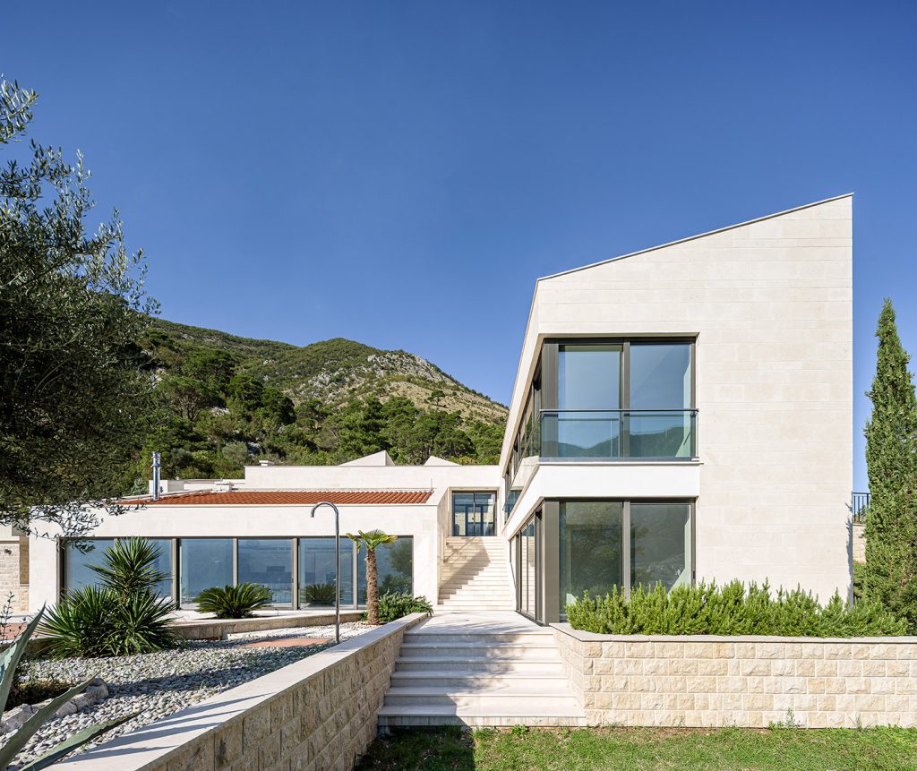 MOHO – privatni kompleks koji se sastoji od tri moderne vile - M-Kvadrat